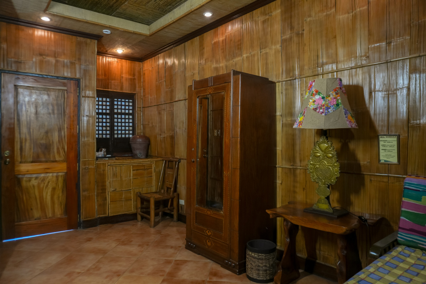 Executive Longhouse Unit (w/ Aircon)